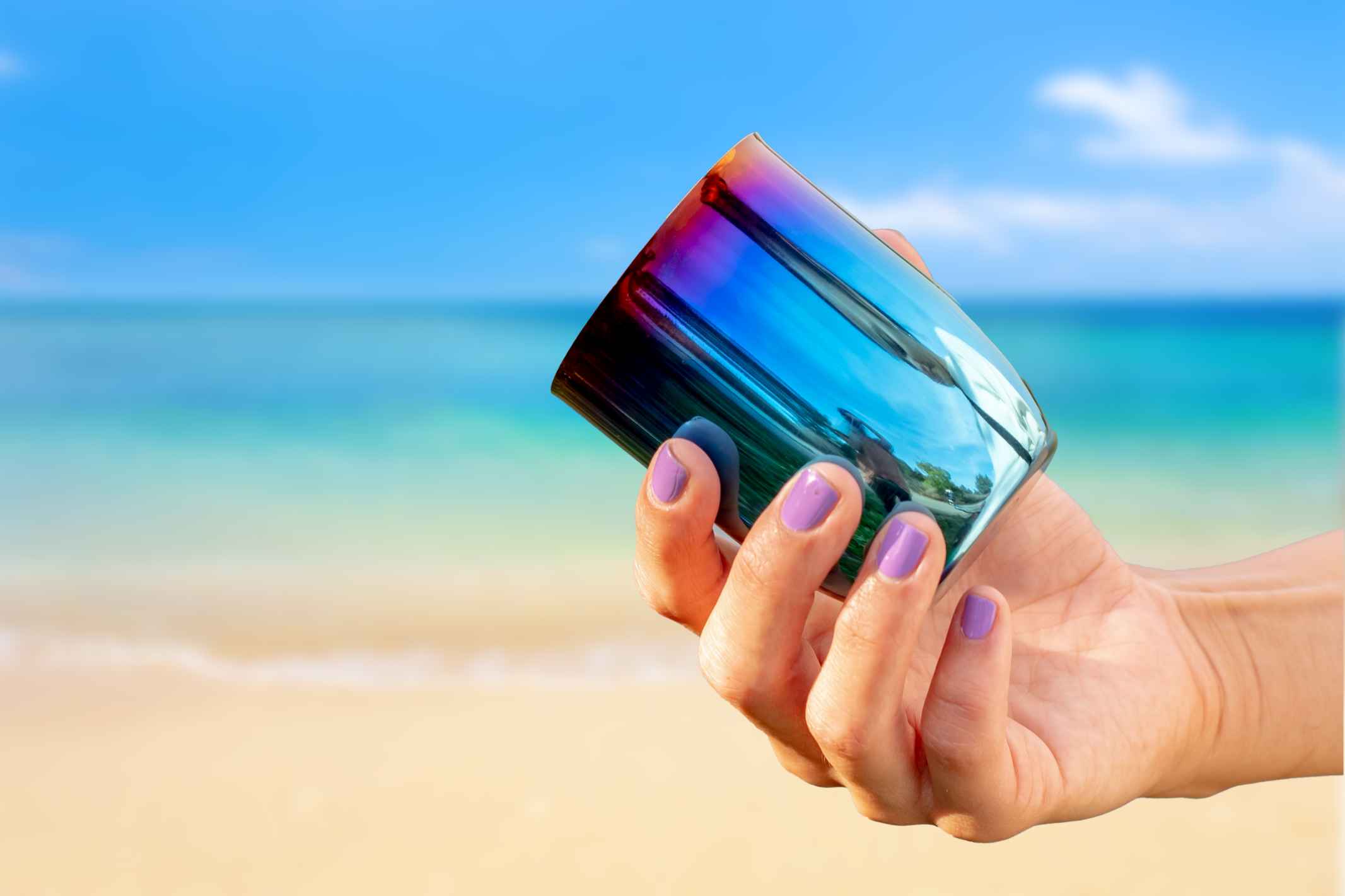 Plastic-Free Beach Tips For Fun, Sustainable Day In The Sun – AHIMSA®